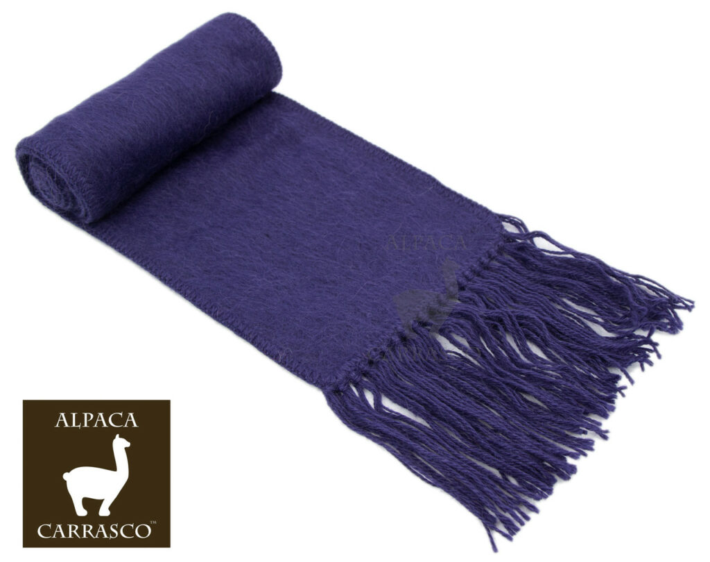 Narrow Alpaca Scarf with Alpaca Figure Label / Tag - Alpaca Carrasco ...