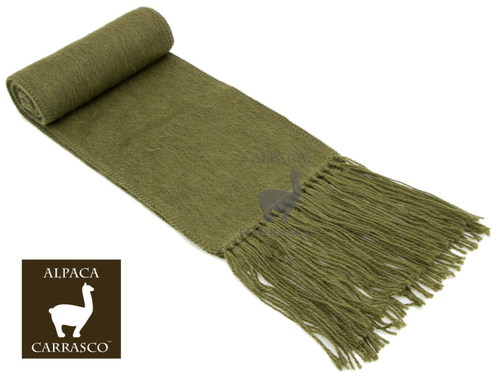 Narrow Alpaca Scarf with Alpaca Figure Label / Tag - Alpaca Carrasco ...